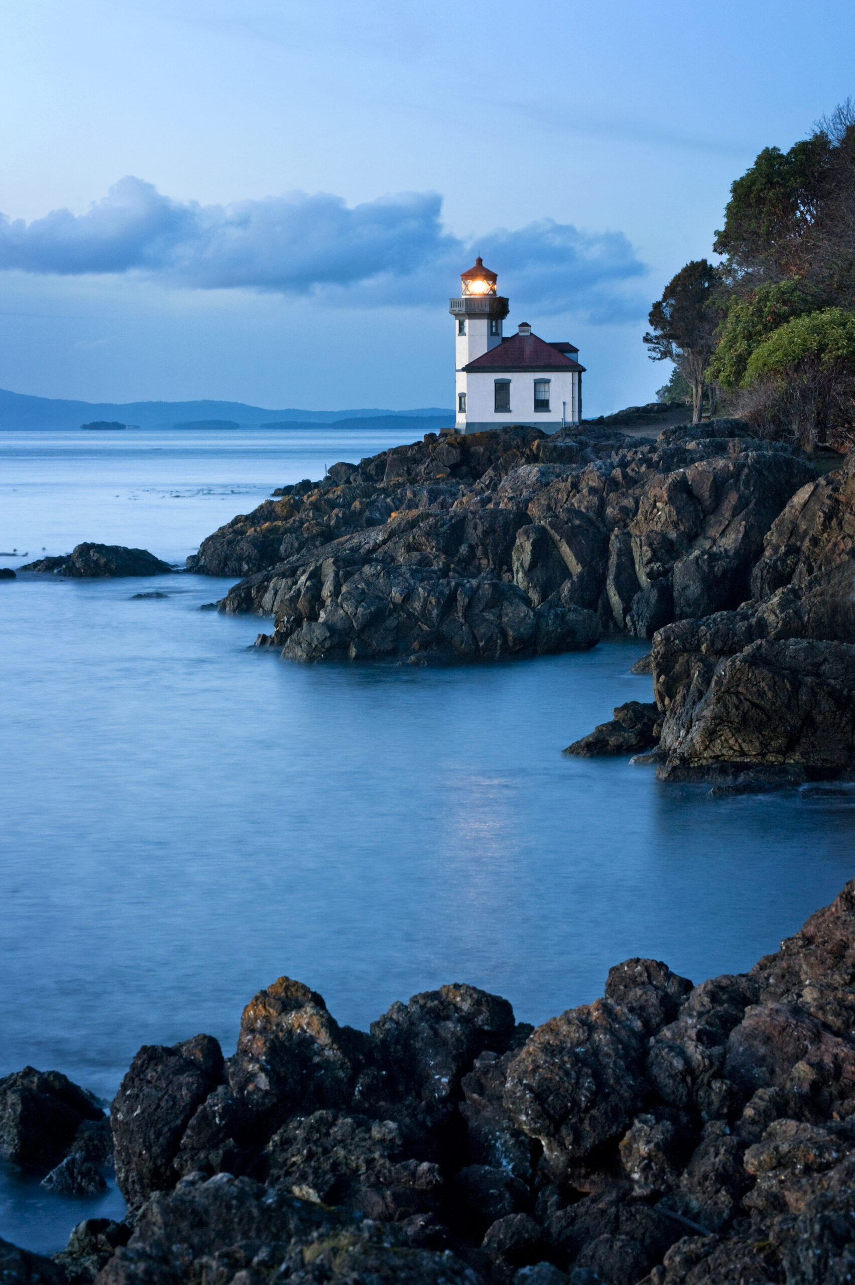 Guide to Historic Lighthouses In Washington - This Crazy Adventure ...