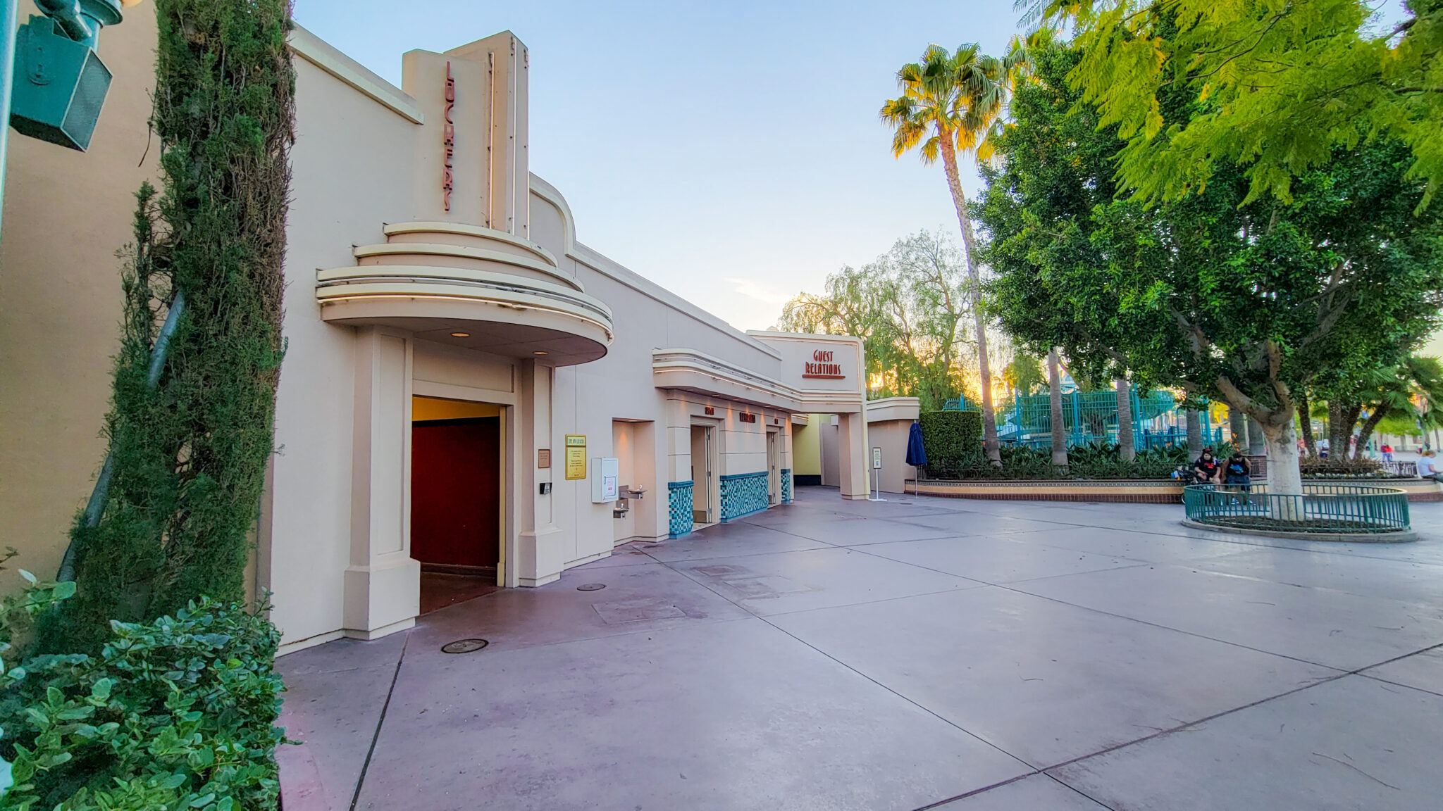 Lockers at Disneyland: From free options to ones that can fit your suitcase